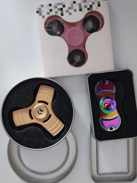 WIDGET HAND SPINNER (Neu und originalverpackt) in Niederglatt ZH für ...