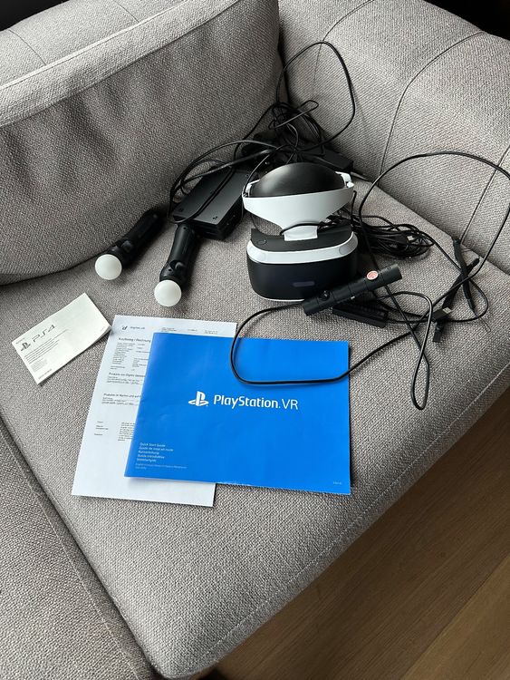 Sony Playstation VR 1 Starter Packet mit Motion Controllern | Kaufen auf Ricardo