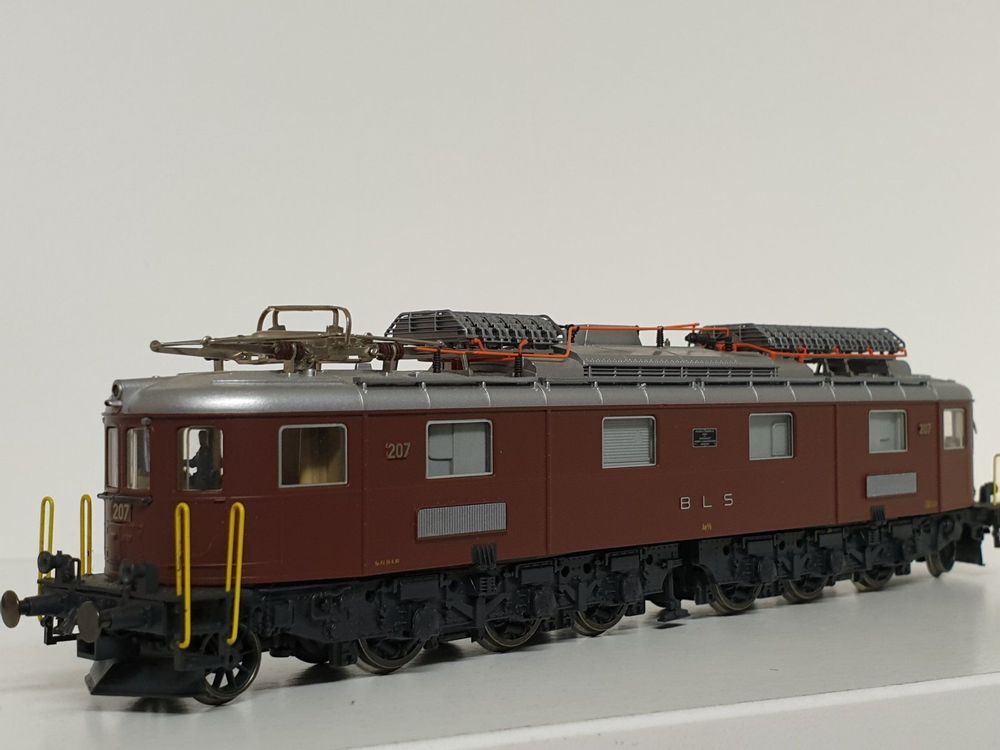 Roco BLS Ae6/8 207 H0/DC 43710 (Gebraucht) in Neuenhof für CHF 199 ...