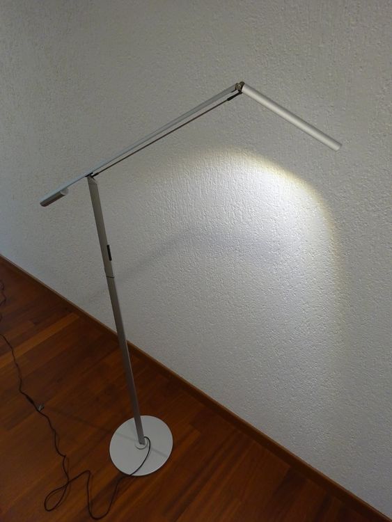 Equo Floor LED Lese-Stehleuchte (Gebraucht) in Birmenstorf für CHF 65 ...