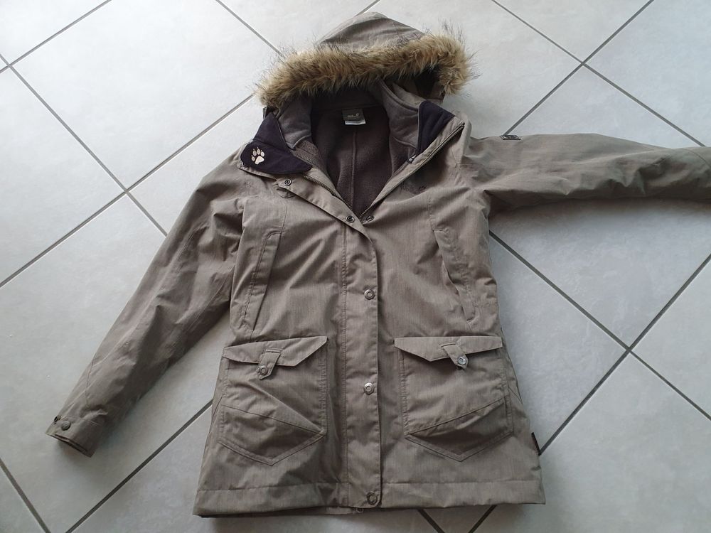 Winterjacke Jack Wolfskin Gr M (Gebraucht) in Brünisried für CHF 55 – mit Lieferung auf Ricardo ...