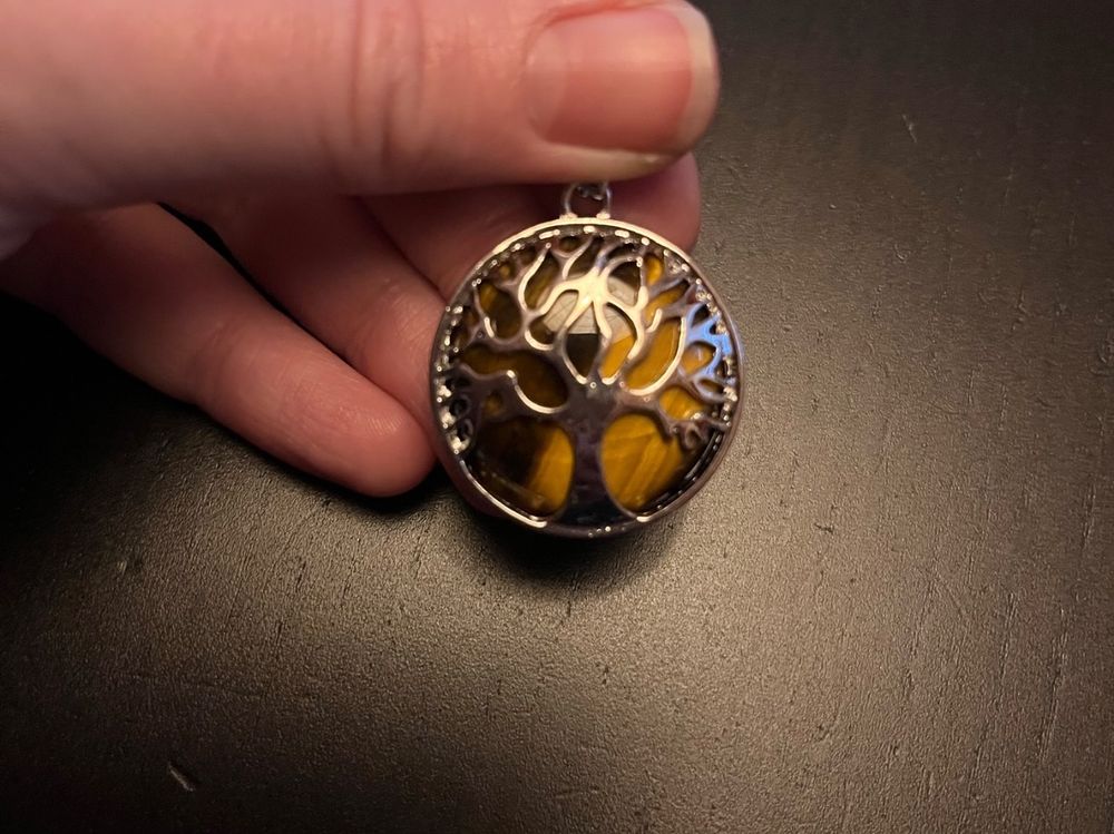 Amulett/ Anhänger Baum des Lebens (Naturstein) (Neu (gemäss Beschreibung)) in Gams für CHF 5 ...