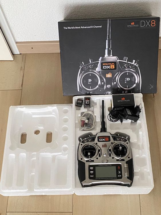 Spektrum DX8 Fernbedienung mit zwei Empfänger. (Gebraucht) in Frauenfeld für CHF 120 – mit ...