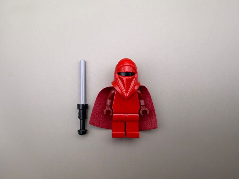 LEGO Star Wars Royal Guard with Dark Red Arms (sw0521) (Usato) a ...