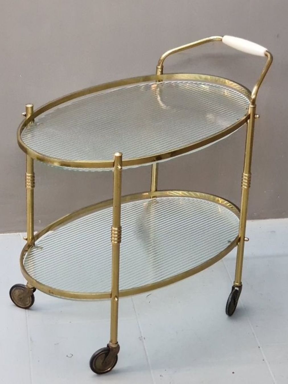 Edler Servierwagen/Barwagen aus Messing und Glas, Vintage (Gebraucht ...