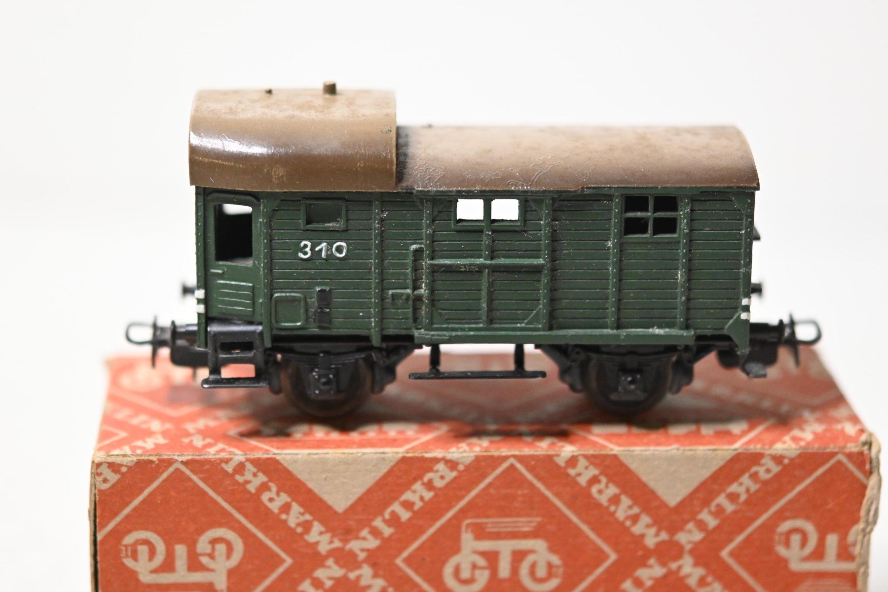 Märklin H0/AC Güterzugbegleitwagen 310, mit OVP (Gebraucht) in Laupen ...
