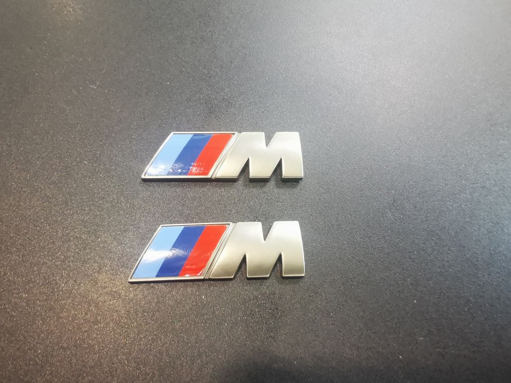 BMW M LOGOS Original von einem 3er BMW (D'occasion) à Mitlödi pour CHF ...