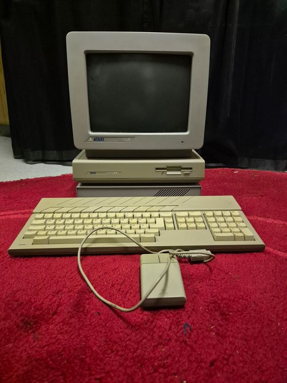 Atari Mega ST2 (Defekt) in Zürich für CHF 100 – nur Abholung auf Ricardo kaufen
