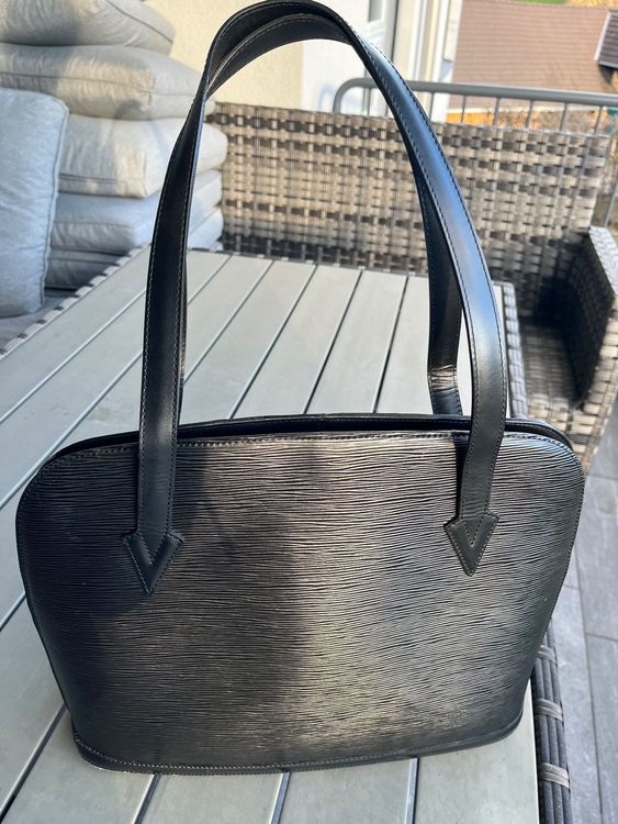 Louis Vuitton black epi Lussac tote, AS1 909 (Gebraucht) in Wilen b ...