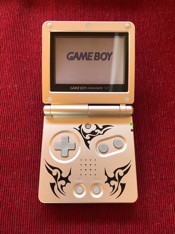 Nintendo Game Boy Advance SP tribal mit originalem Ladegerät (Gebraucht ...