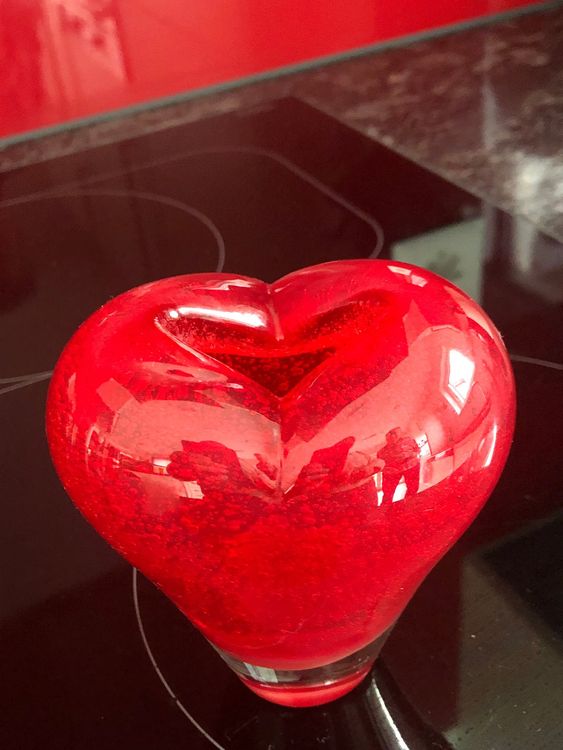 Herz-Vase, aus rotem Glas, Valentins-Geschenk (Gebraucht) in Eschenz ...