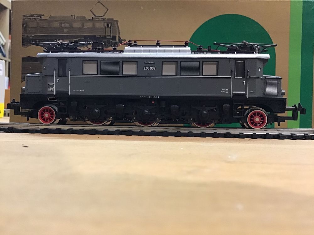 TRIX EXPRESS E05 002 H0 GLEICHSTROM (Gebraucht) in Männedorf für CHF ...