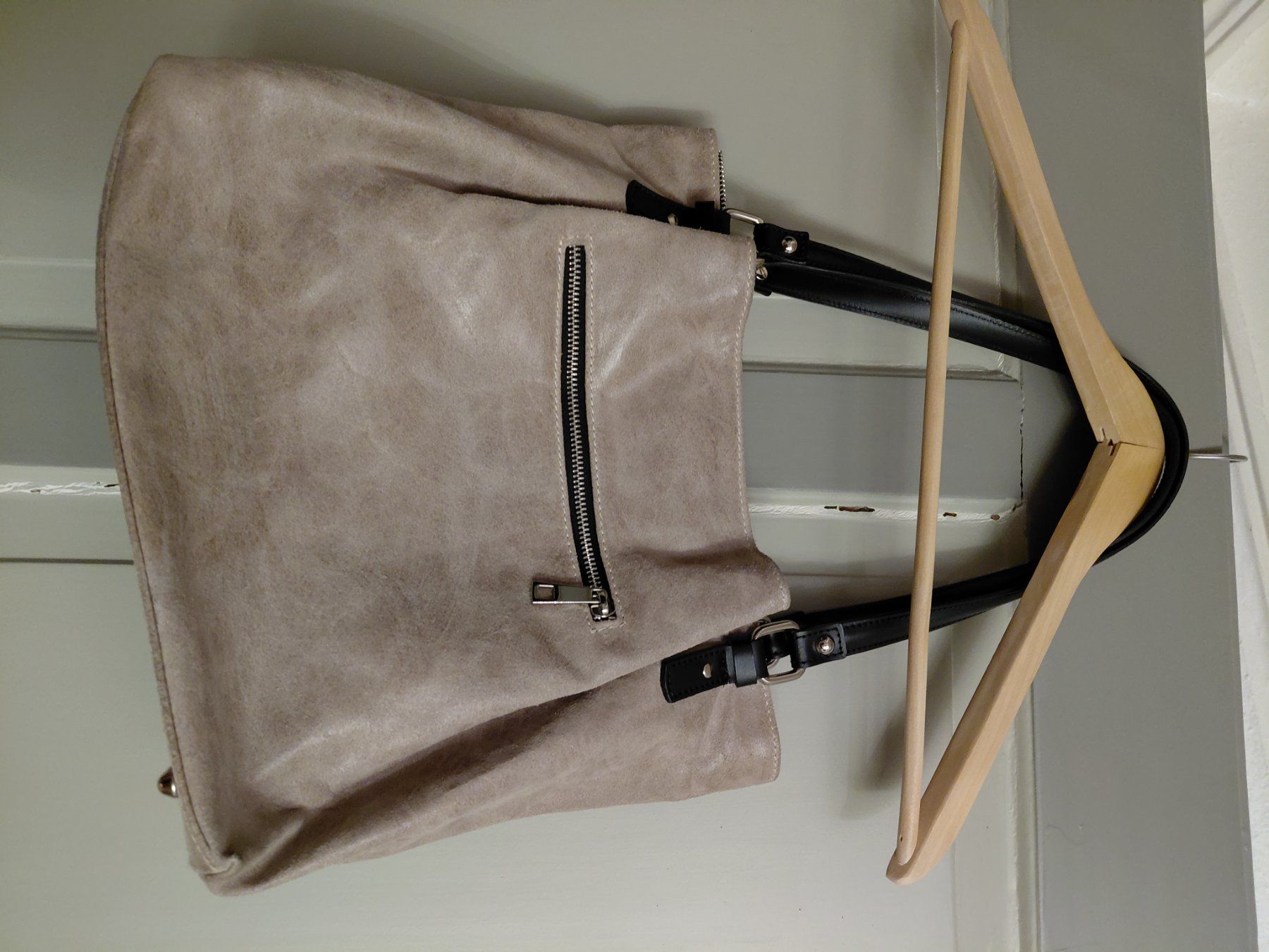 Taschen Von Vera Pelle