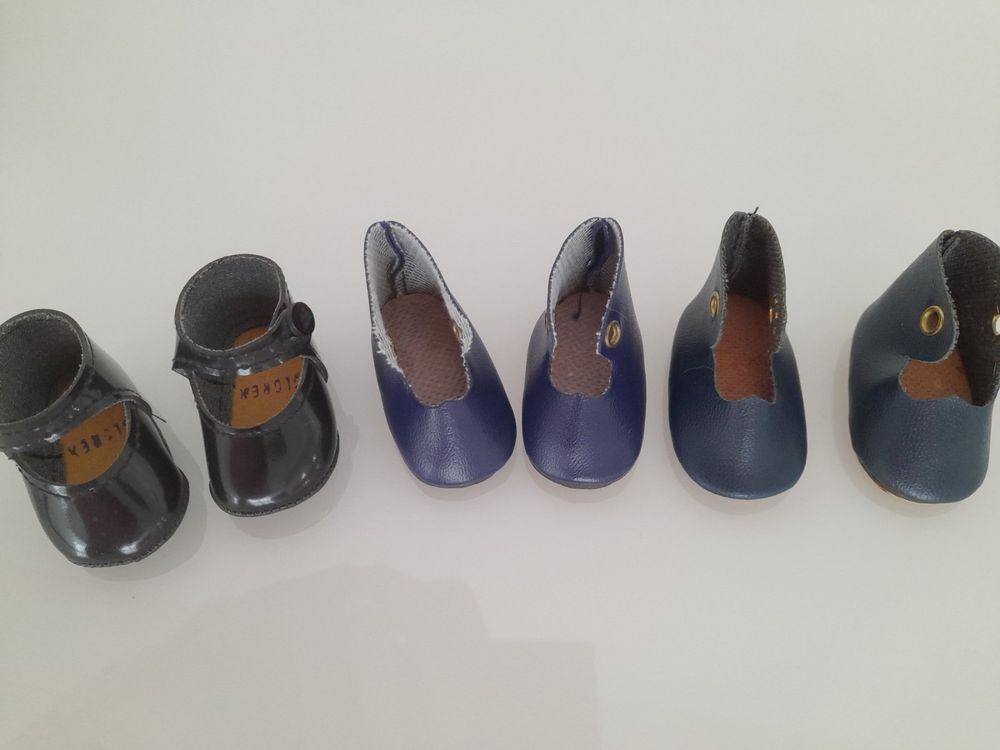 Puppenschuhe 3 Paar (Gebraucht) in Niederwangen BE für CHF 4 – mit Lieferung auf Ricardo kaufen