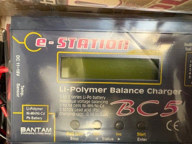 LiPo Ladegerät e-Station BC5 (Neu und originalverpackt) in Hausen AG für CHF 15 – mit Lieferung ...