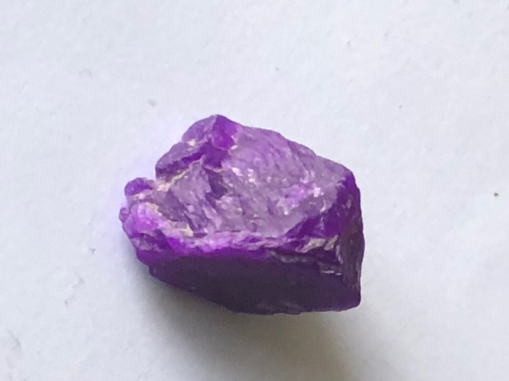 Sugilite Sugilith Wessels Mine Hotazel Südafrika 4,5 g (Neu (gemäss ...