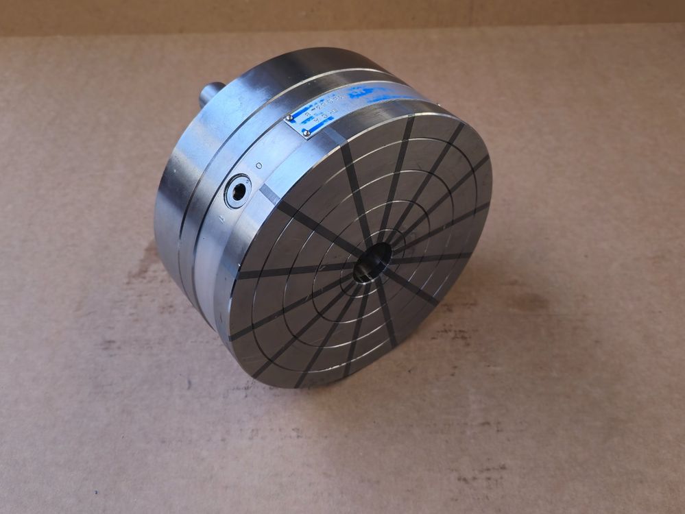 Braillon Magnet-Rundfutter auf Camlock Nr. 6 Flansch (Gebraucht) in ...