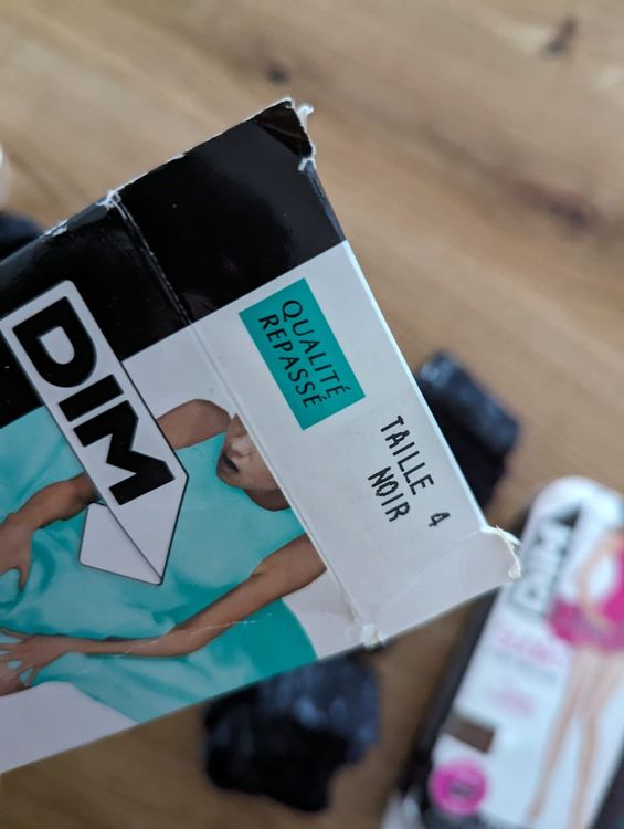 3 Paar DIM Up Strumpfhosen, Schwarz, Gr. 4, wie neu | Kaufen auf Ricardo