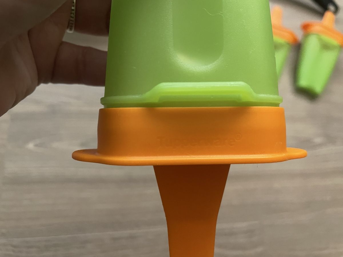 Tupperware Set: Bol, Couvercle, Passoire + Moules glaces (D'occasion) à ...