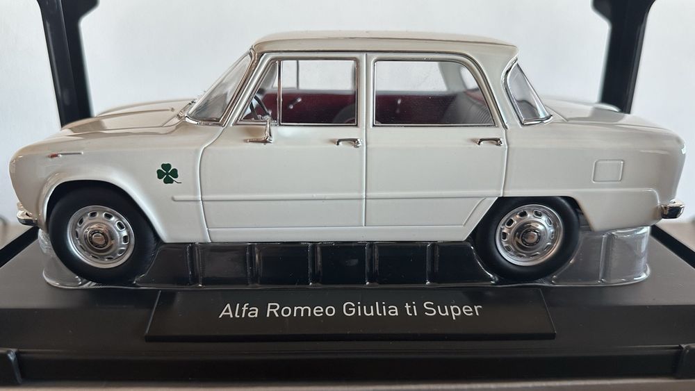 ALFA ROMEO GIULIA TI SUPER 1963 NOREV 1/18 NEW OVP (Neu und ...