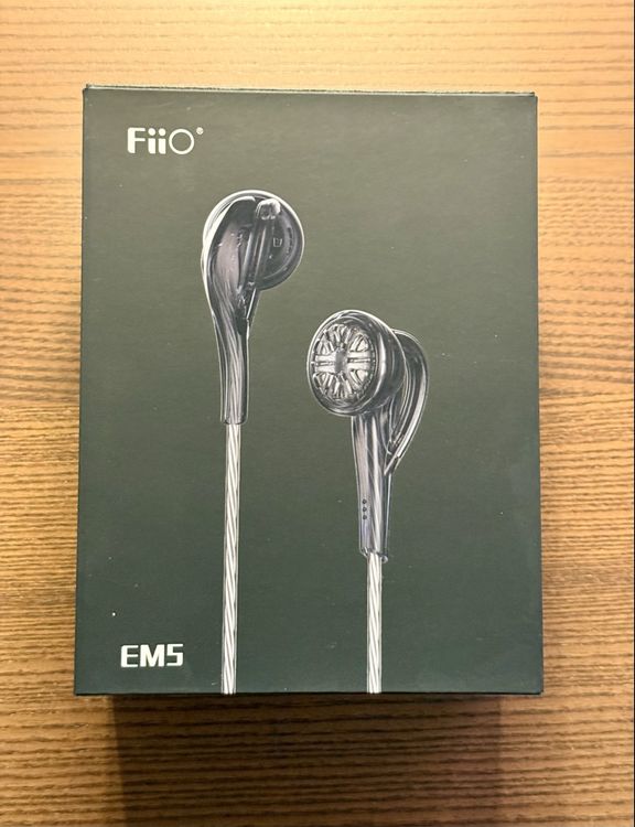 Fiio EM5 (beryllium-coated dynamic driver & acoustic flute) | Kaufen ...