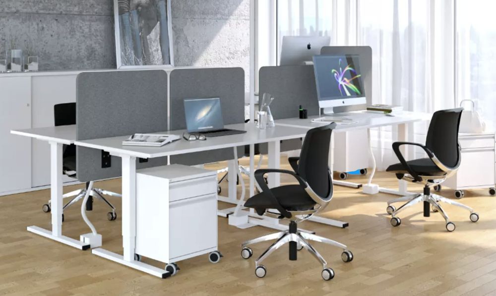 Bürotisch höhenverstellbar, ergonomisch Neupreis CHF 1'960.- (Gebraucht) in Altendorf für CHF ...
