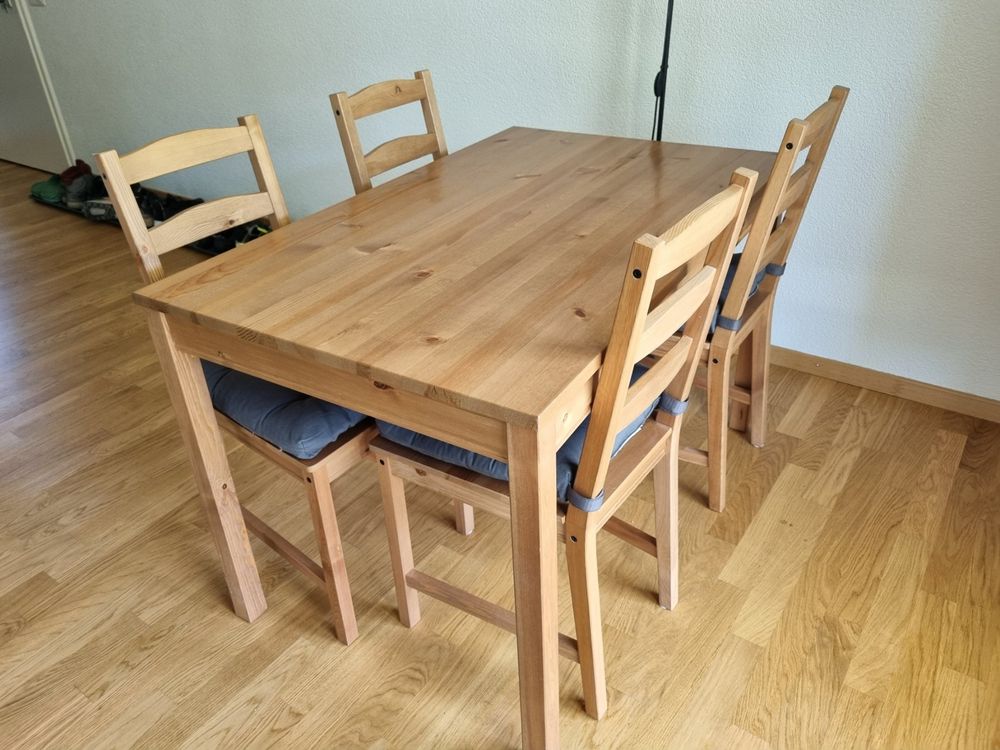 IKEA JOKKMOKK Table and 4 chairs (Gebraucht) in für CHF 25 – nur ...