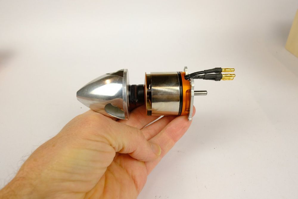 MVVS Elektromotor Brushless 8.0 / 680 (Gebraucht) in Bern für CHF 19 – mit Lieferung auf Ricardo ...