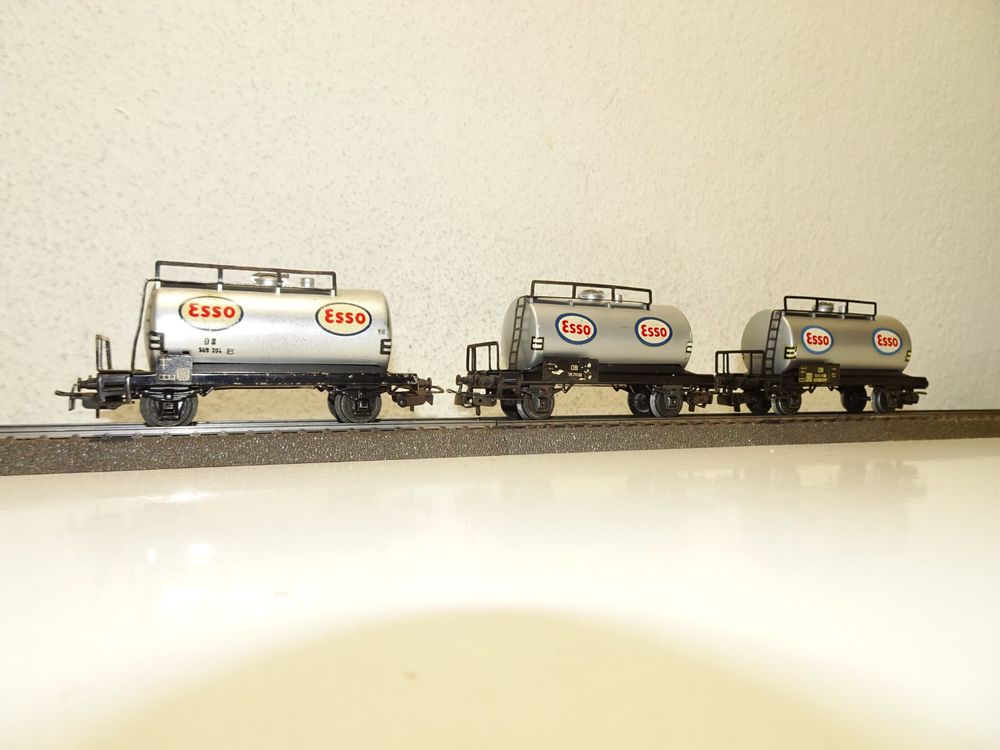 3 Märklin Güterwagen Kesselwagen DB 210 ESSO HO (Gebraucht) in Luzern ...