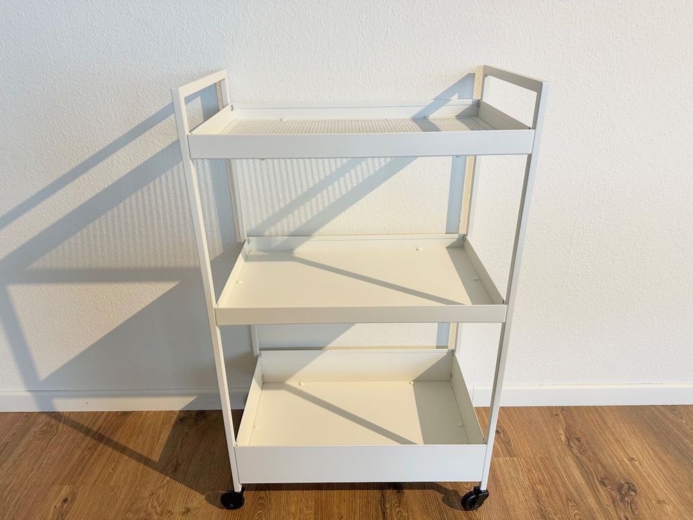 Servierrollwagen 3 Etagen mit Rollen – Weiss (Gebraucht) in Zürich für ...
