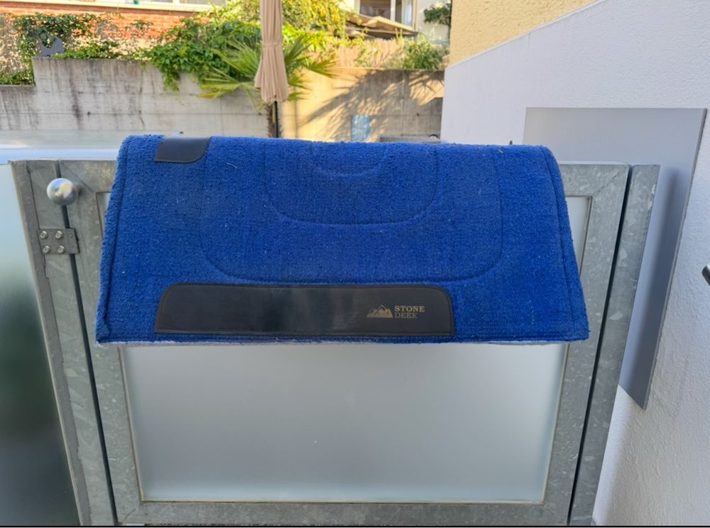 Stone Deek Westernpad (Gebraucht) in Tann für CHF 30 – mit Lieferung ...