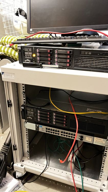 Server/ Rack/ Switch (Gebraucht) in Oftringen für CHF 150 – nur ...