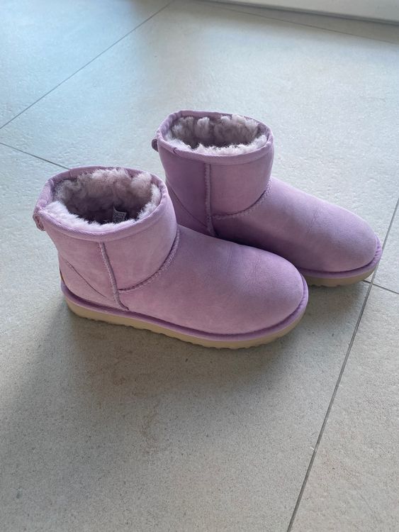 Uggs mini lila 37 wie neu! | Kaufen auf Ricardo
