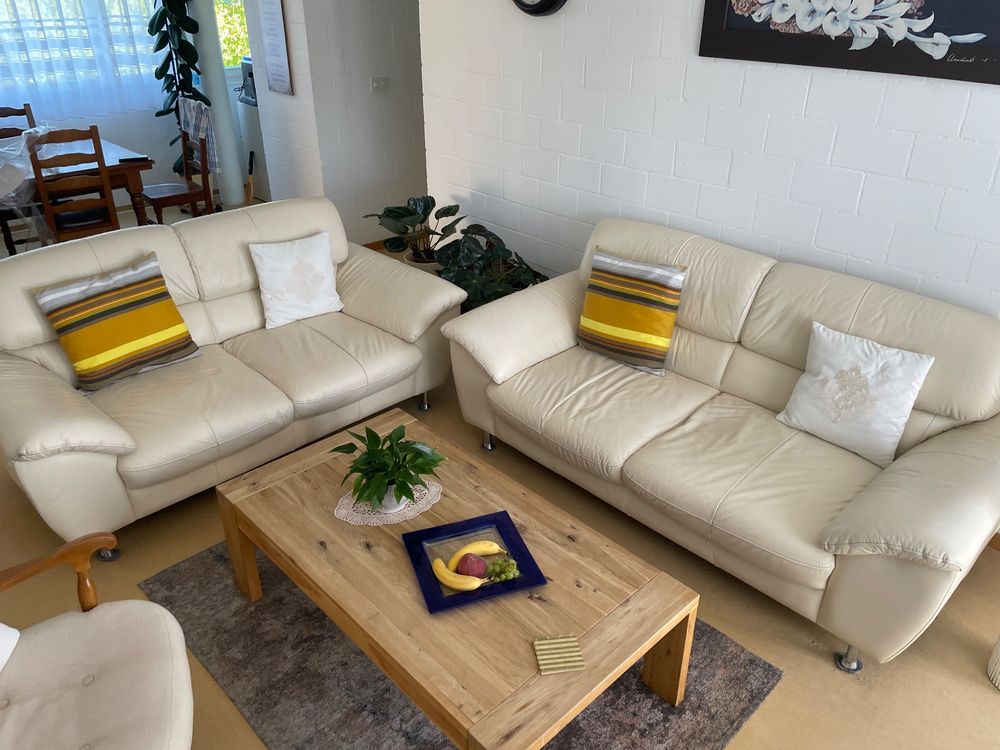 Sofa Set, 2er und 3er Sitz, Creme, Echtleder | Kaufen auf Ricardo