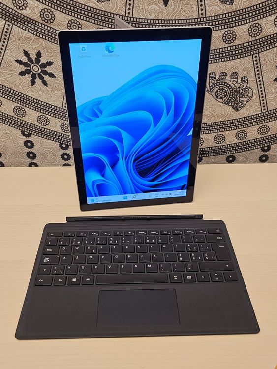 Surface Pro 4 Windows 11 & Office2021, i5 / 256 / 8GB, inkl (Gebraucht) in SCHAFFHAUSEN für CHF ...