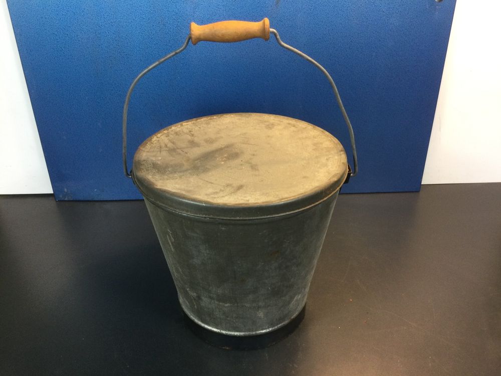 Antiker Blech Kessel mit Holzhandgriff für Deko (Gebraucht) in Wangen ...