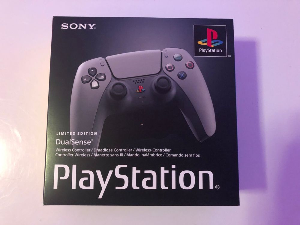 Sony DualSense 30th Anniversary Limited Edition / New SEALED | Kaufen auf Ricardo