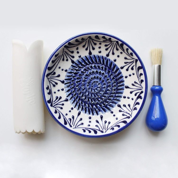 Reibeteller Schokolade Raffel Knoblauch Blau Handmade | Kaufen auf Ricardo