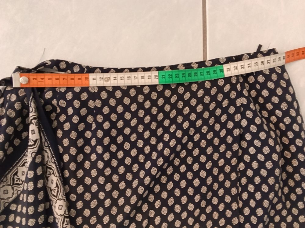 Jupe Max Mara, 40, cache coeur, soie, navy, écru, très bon é (D ...