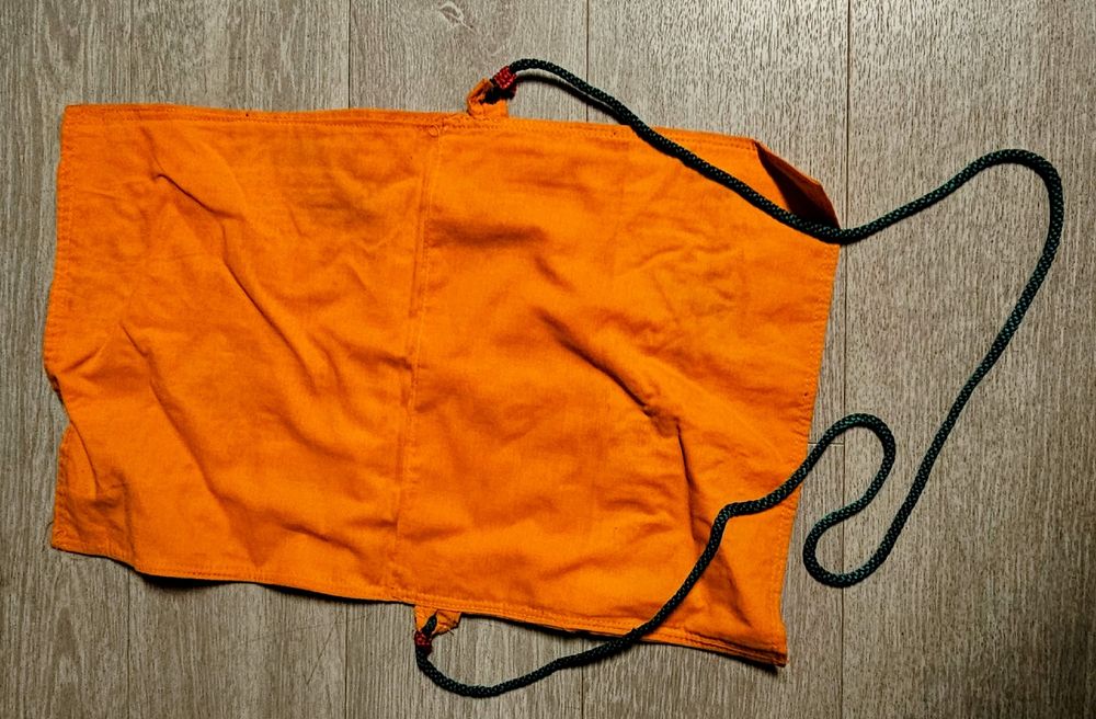 Sac orange avec strass (D'occasion) à Monthey pour CHF 8 – avec ...