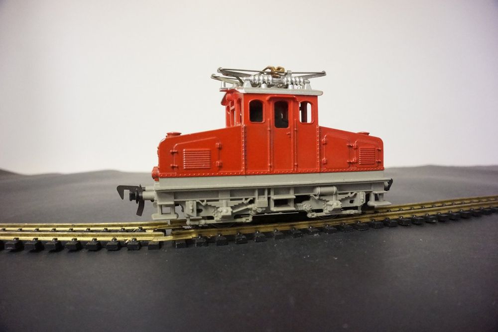 Fleischmann H0 E-Lok Zahnrad No. 1302z umgesprizt rot/silber (Gebraucht ...