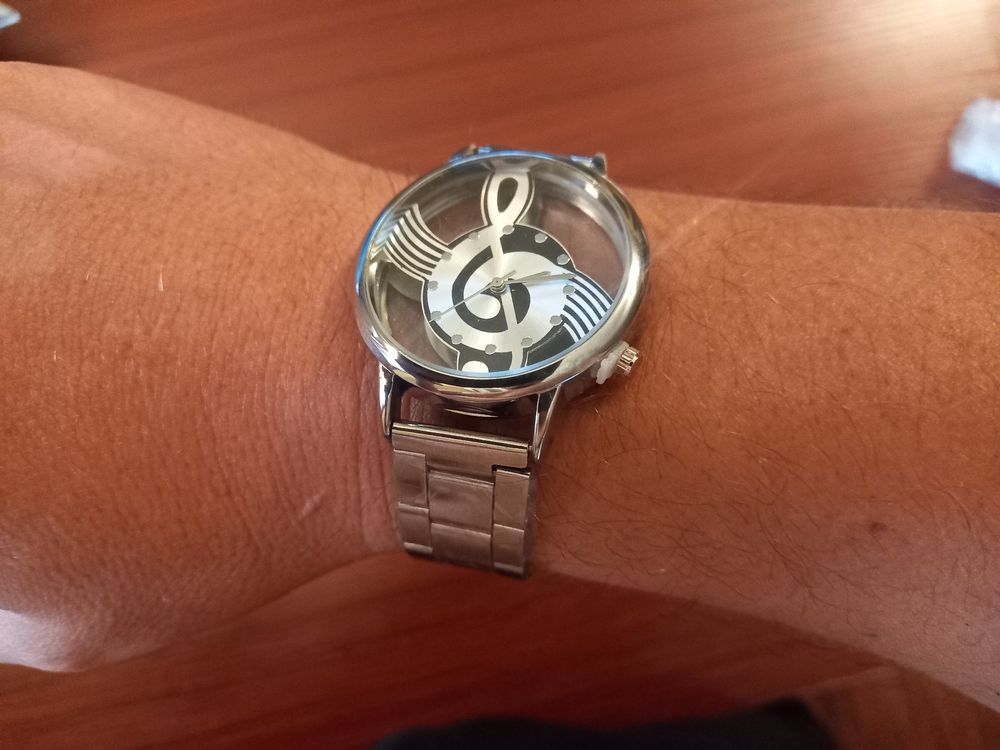 Quarz-Armbanduhr Musiknote / Montre quartz note de musique (Neu und ...
