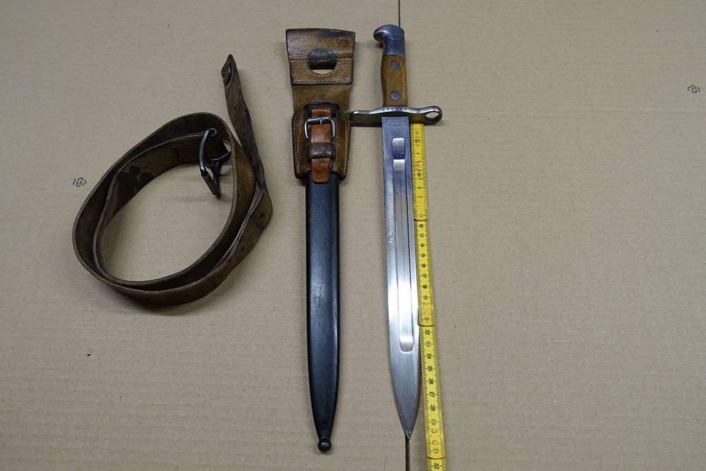 Bajonett, Säbel, Faschinenmesser (Gebraucht) in Richigen für CHF 86 – mit Lieferung auf Ricardo ...