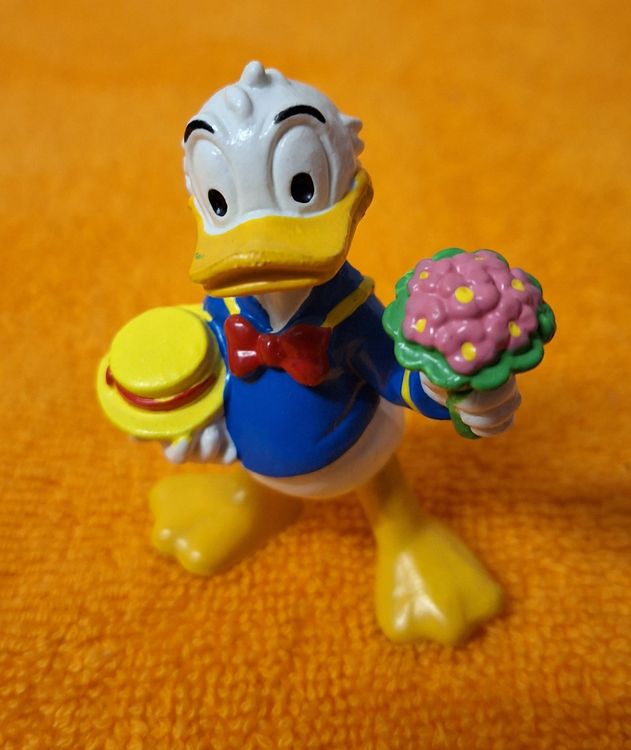 Donald Duck mit Blumenstraus/ Disney Bully 1984 / handbemalt | Kaufen auf Ricardo