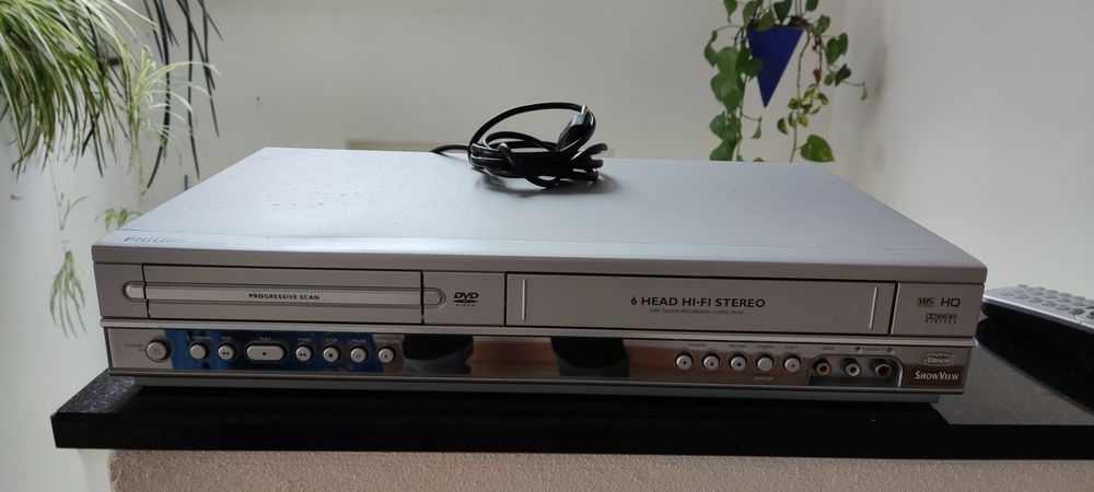 DVD & VHS Combi PHILIPS (Gebraucht) in Schongau für CHF 210 – mit ...