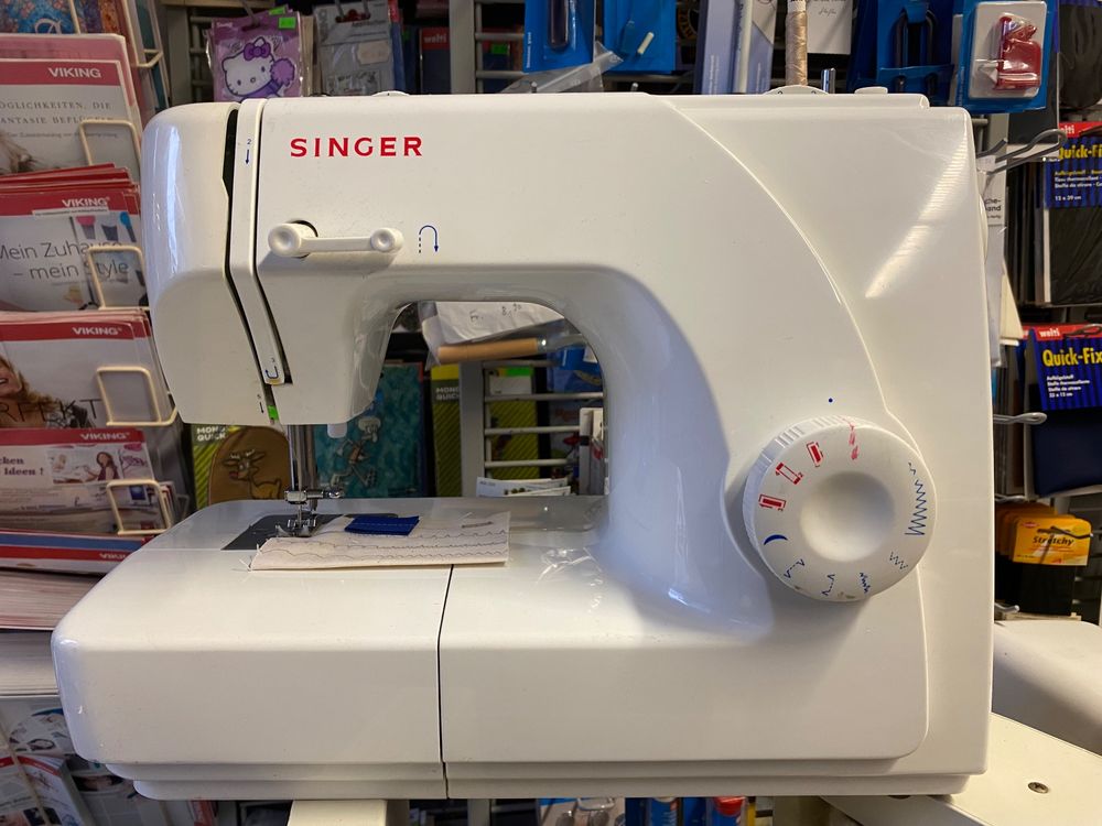 Nähmaschine Singer 1507, näht 7 versch. Stiche, ab 1.-- Fr. (Gebraucht ...