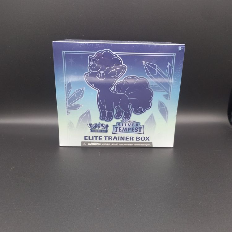 Pokemon Sword and shield Silver Tempest Elite Trainer Box! (Nuovo e ...