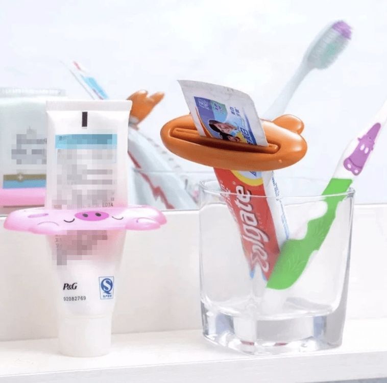 Zahnpastaquetsche für Kinder (Neu und originalverpackt) in Reinach BL für CHF 3 – mit Lieferung ...