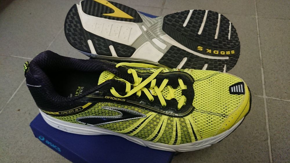 Brooks Racer ST 5 (Neu (gemäss Beschreibung)) in Zürich für CHF 20 ...