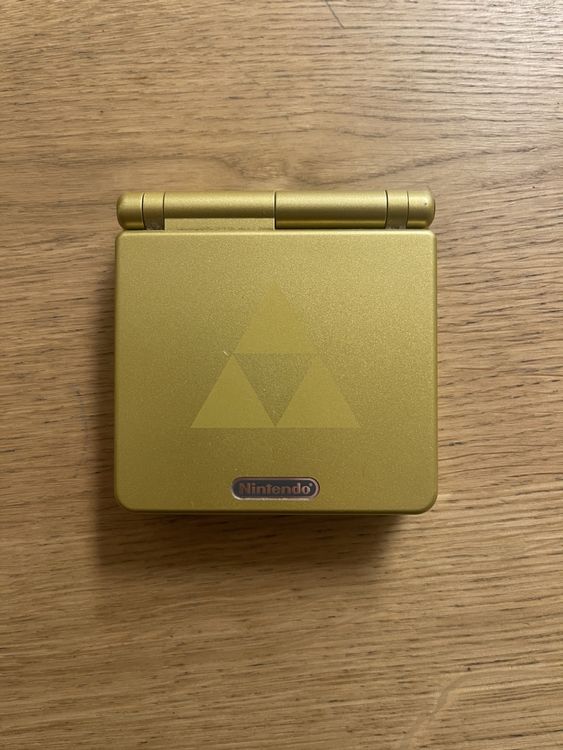 Game Boy Advance SP Zelda Edition Gold (Gebraucht) in Sax für CHF 195 ...